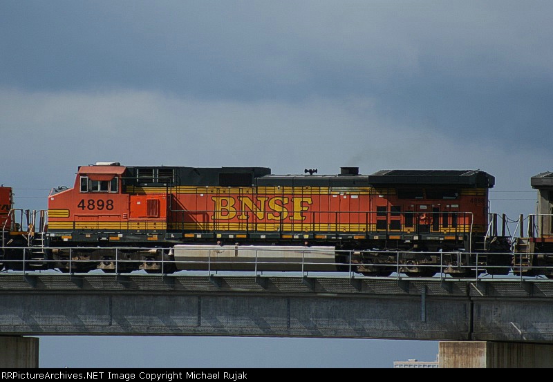 BNSF 4898